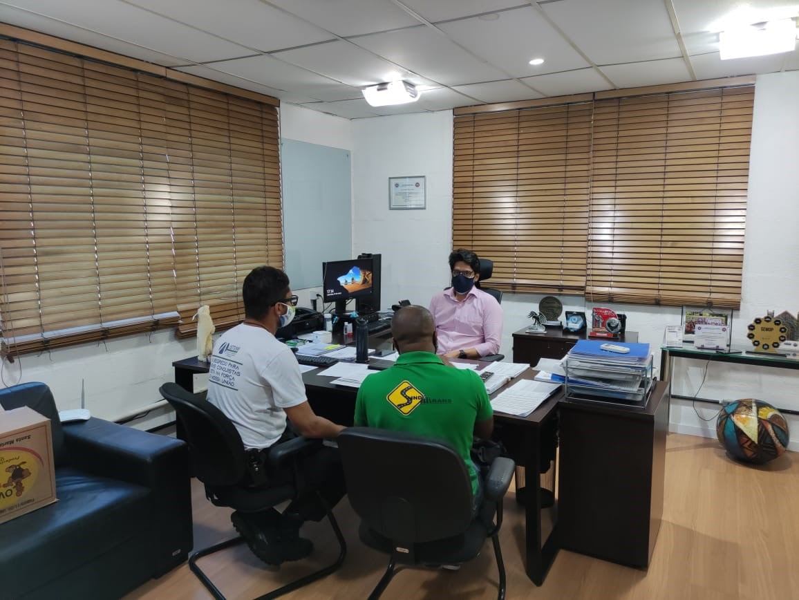 Astram se reúne com Superintendente da Transalvador - ASTRAM